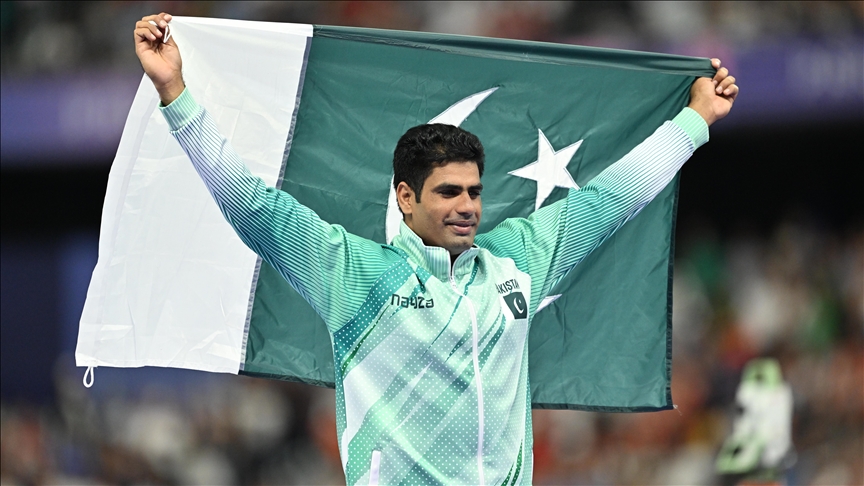 Pakistan wins gold after 40 years – Arshad Nadeem: from no money to ...
